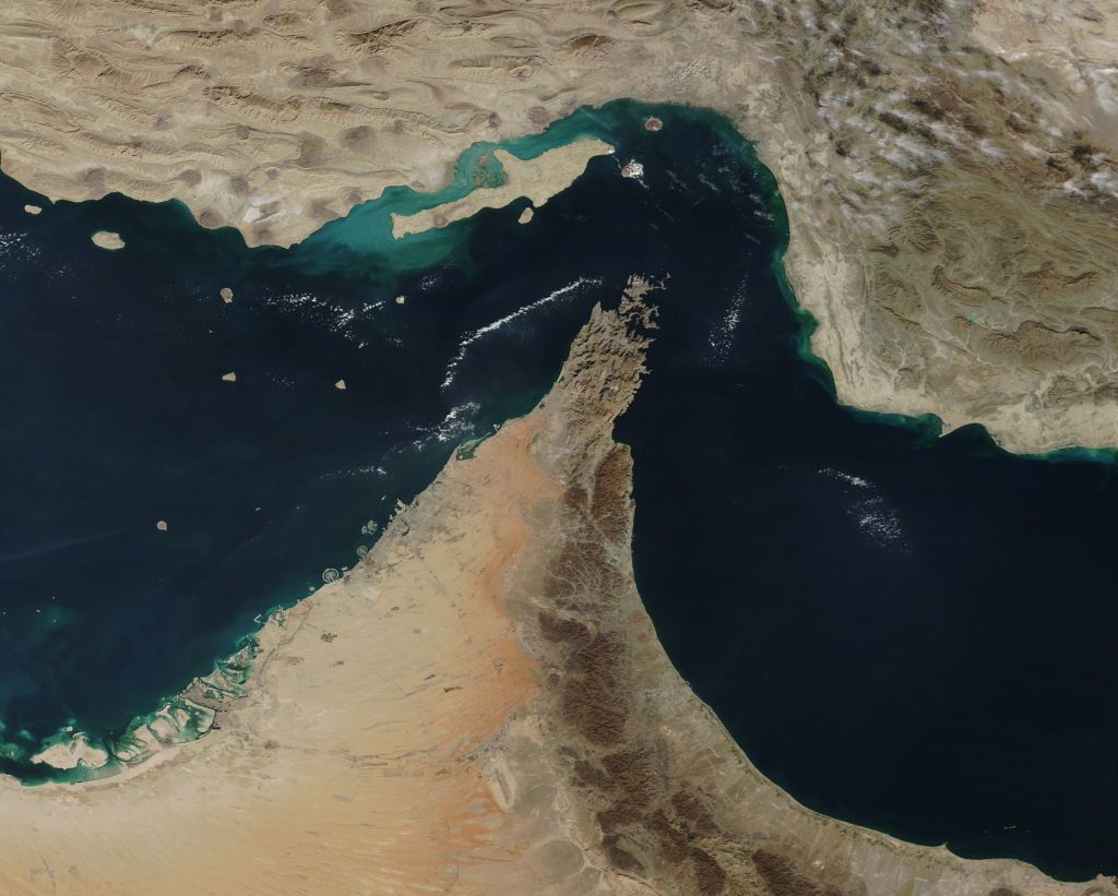 Iran‑Israel conflict threatens Strait of Hormuz and Suez Canal, raising ...